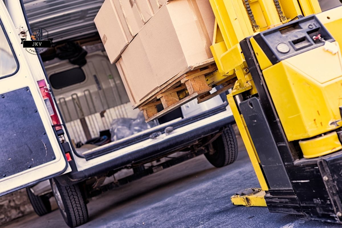 Xe nâng điện có tốn điện không? - Xe nâng GO VINA